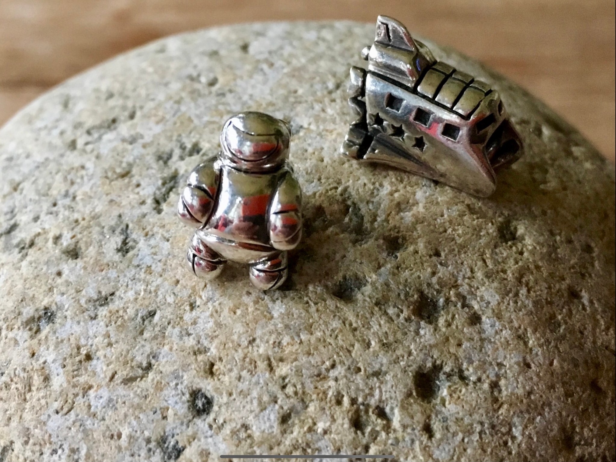 I am high on Space beads! – Trudy's charms 'n beads